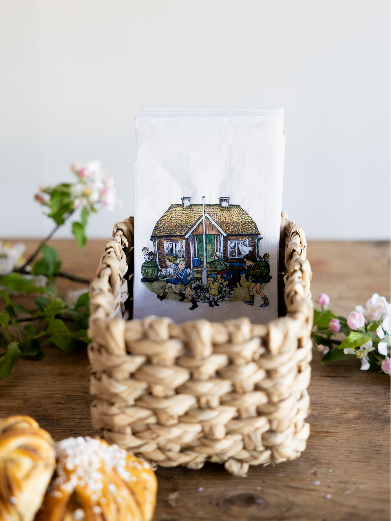 Buy Bullerbyn Kids Napkins - Red House Design 16 pcs - Astrid Lindgren